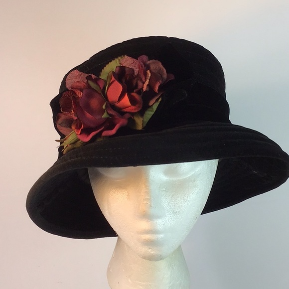 Toucan Collection | Accessories | Vintage Toucan Collection Black ...